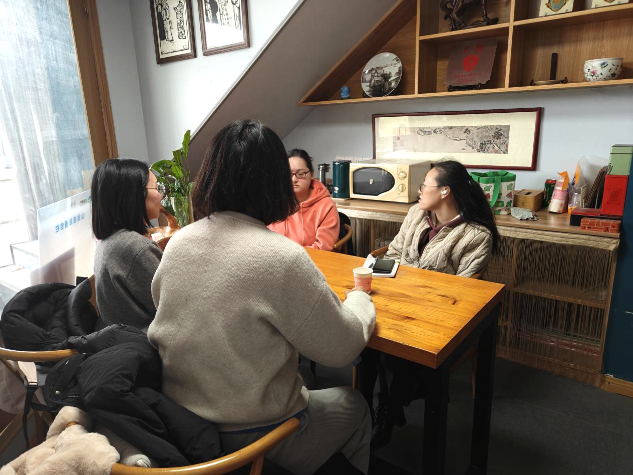 外语学院访企拓岗促就业 走访家庭增信心